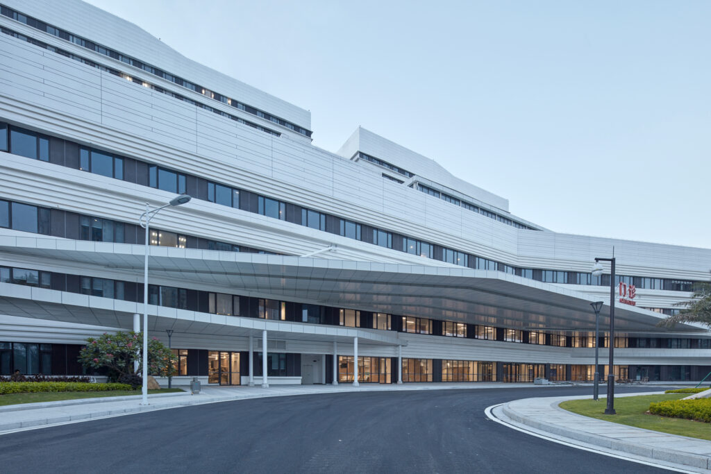 10 Stunning Hospital Architecture Designs - PAMELA Q. FERNANDES