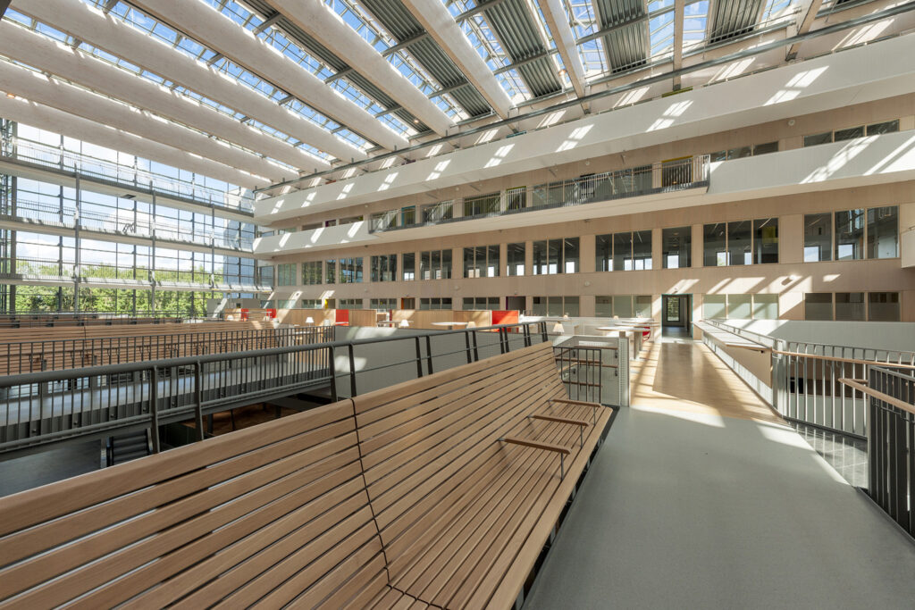 10 Stunning Hospital Architecture Designs - PAMELA Q. FERNANDES